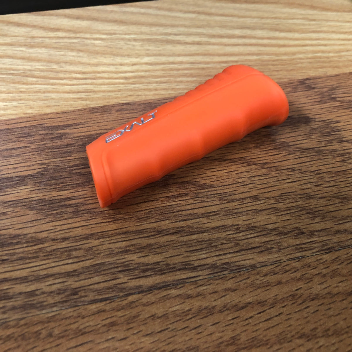 EXALT SHOCKER RSX REGULATOR GRIP - ORANGE — Pro Edge Paintball